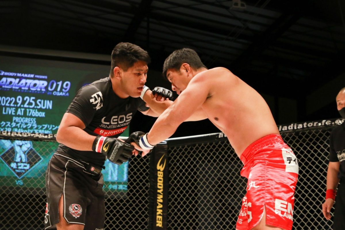 GLADIATOR 9.25 大阪 176BOX（レポ）：NavE、パンクラスランカー有川直毅に判定勝ちし「またRIZINに出て勝ち星をあげ ...