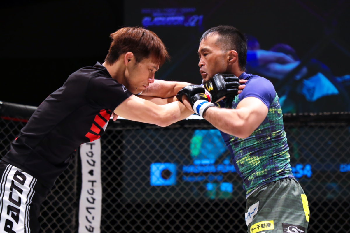 GLADIATOR 3.26 大阪 176BOX（レポ）：フライ級王者・NavE＆バンタム級王者・神田T-800周一、モンゴルの新鋭に1Rで ...