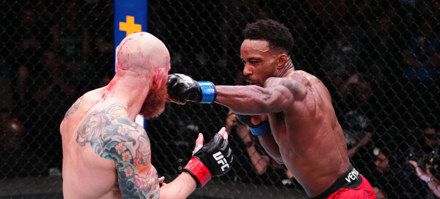 UFC 4.5 ラスベガス（結果）：リローン・マーフィー、フェザー級上位のジョシュ・エメットに判定勝ち | BOUTREVIEW